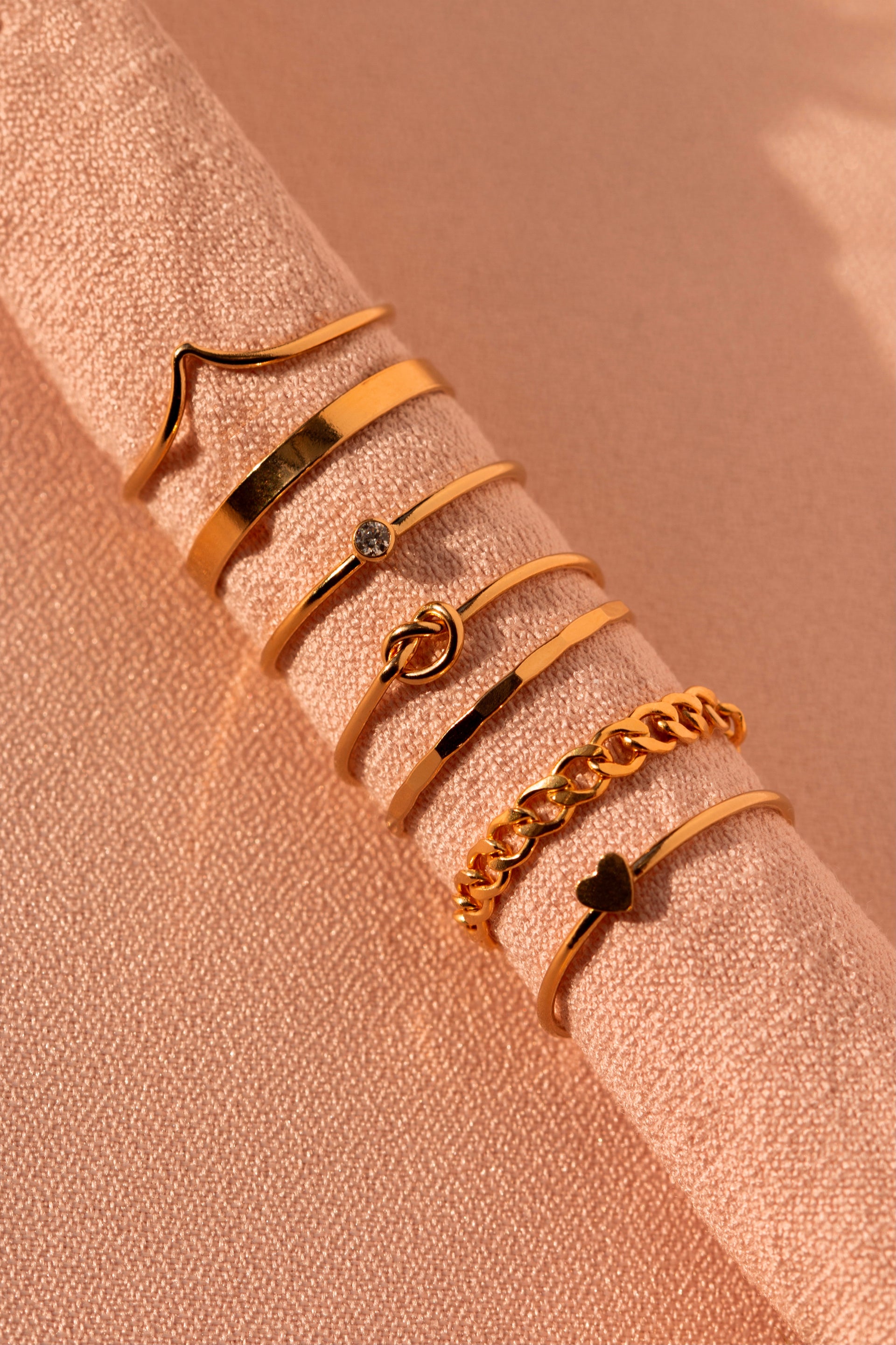 HAMMERED RING – BEADS by tara